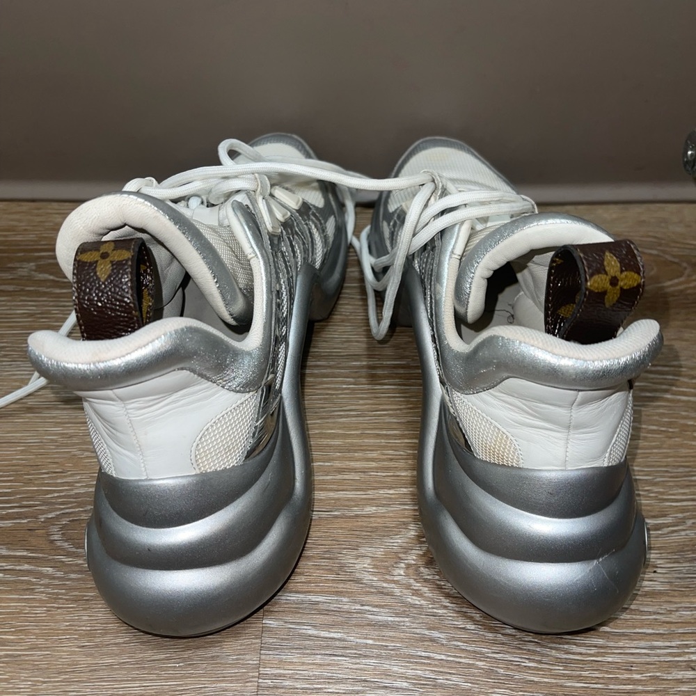 Louis Vuitton Arch Light Sneakers - Gem